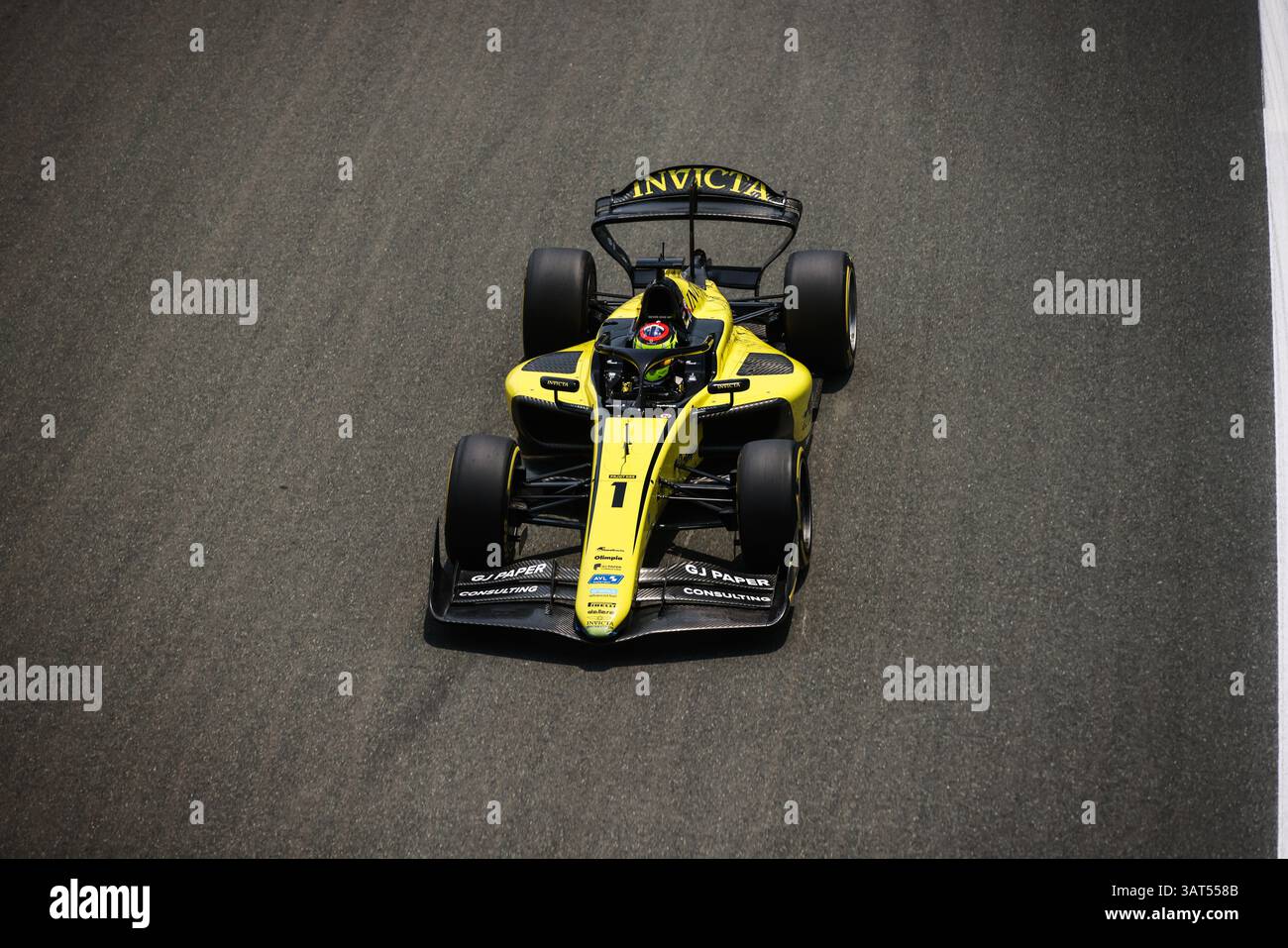 01 FORNAROLI Leonardo (ita), Invicta Racing, Dallara F2 2024, action ...