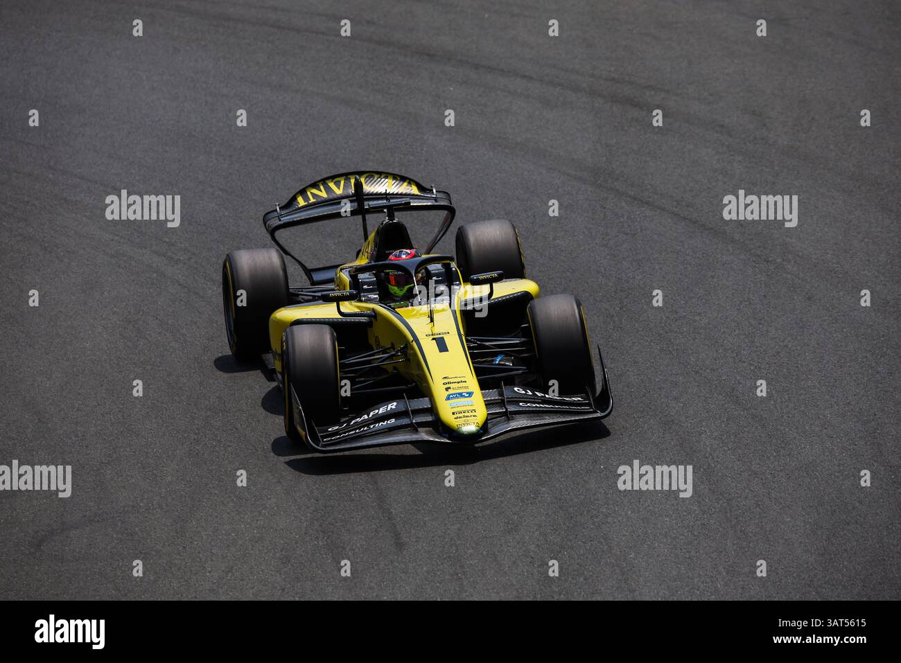 01 FORNAROLI Leonardo (ita), Invicta Racing, Dallara F2 2024, action ...
