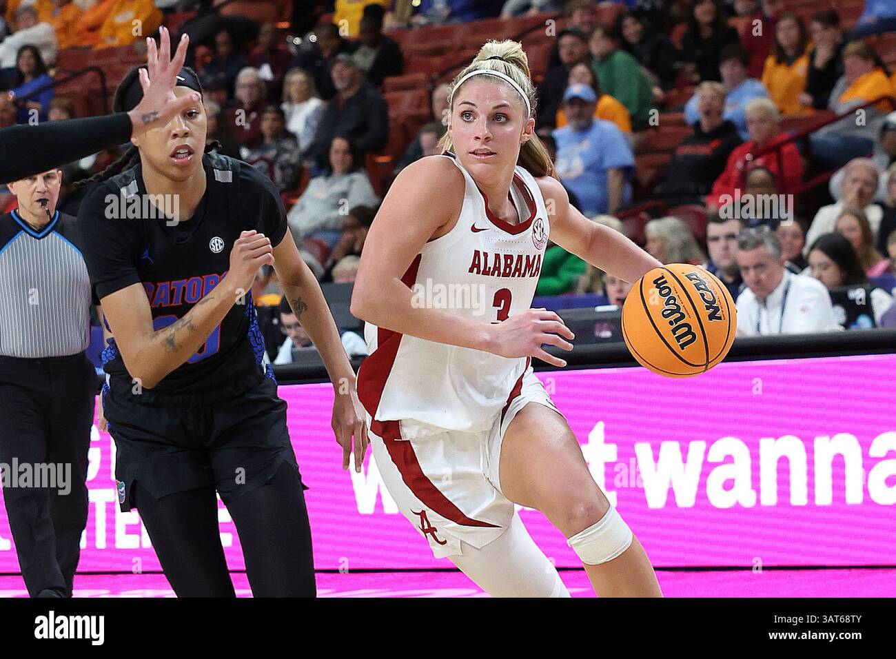 GREENVILLE, SC - MARCH 06: Alabama Crimson Tide guard Sarah Ashlee ...