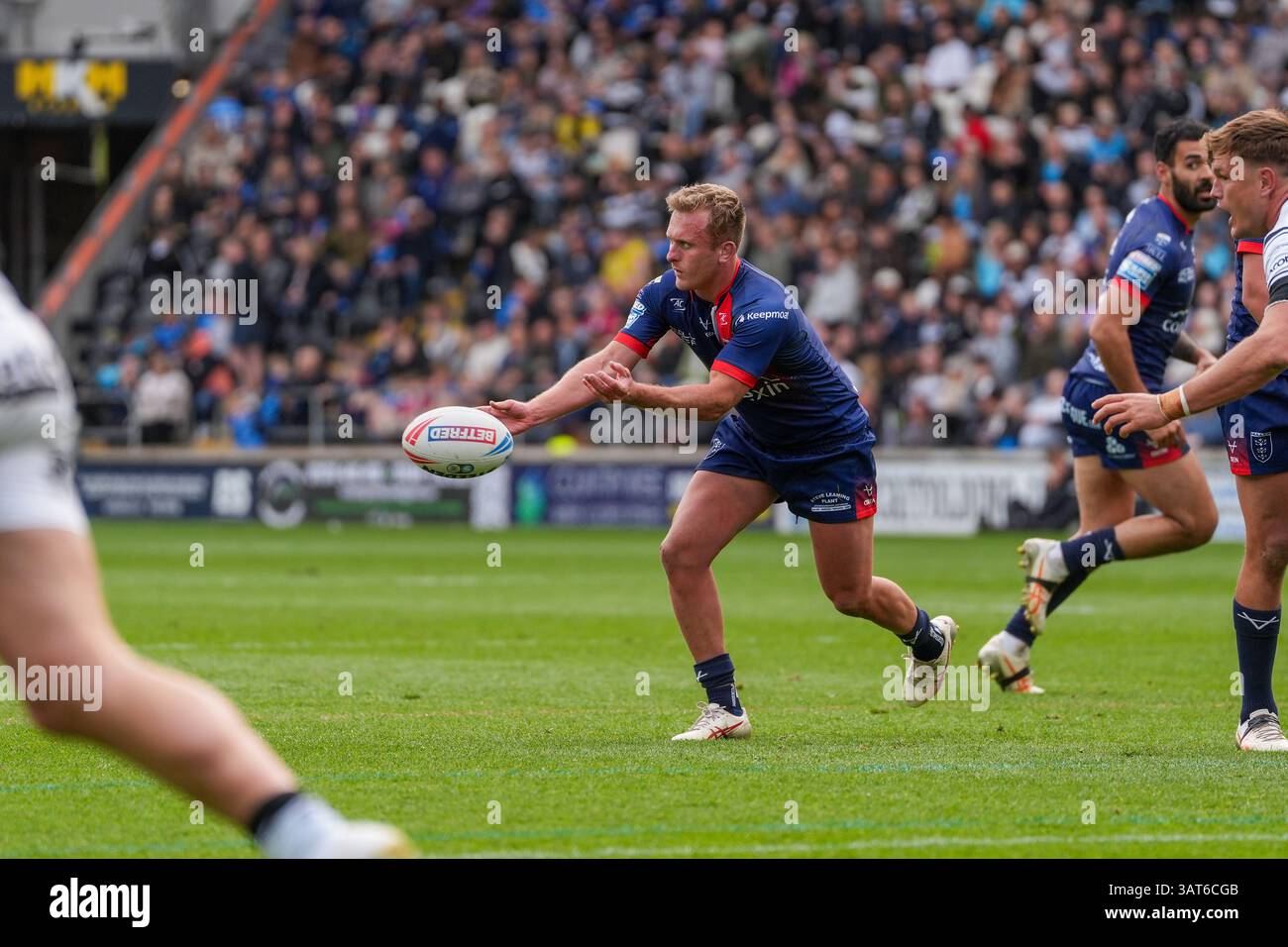 Hull, UK. 18th April 2025. Betfred Super League: Hull FC v Hull KR. Jez ...
