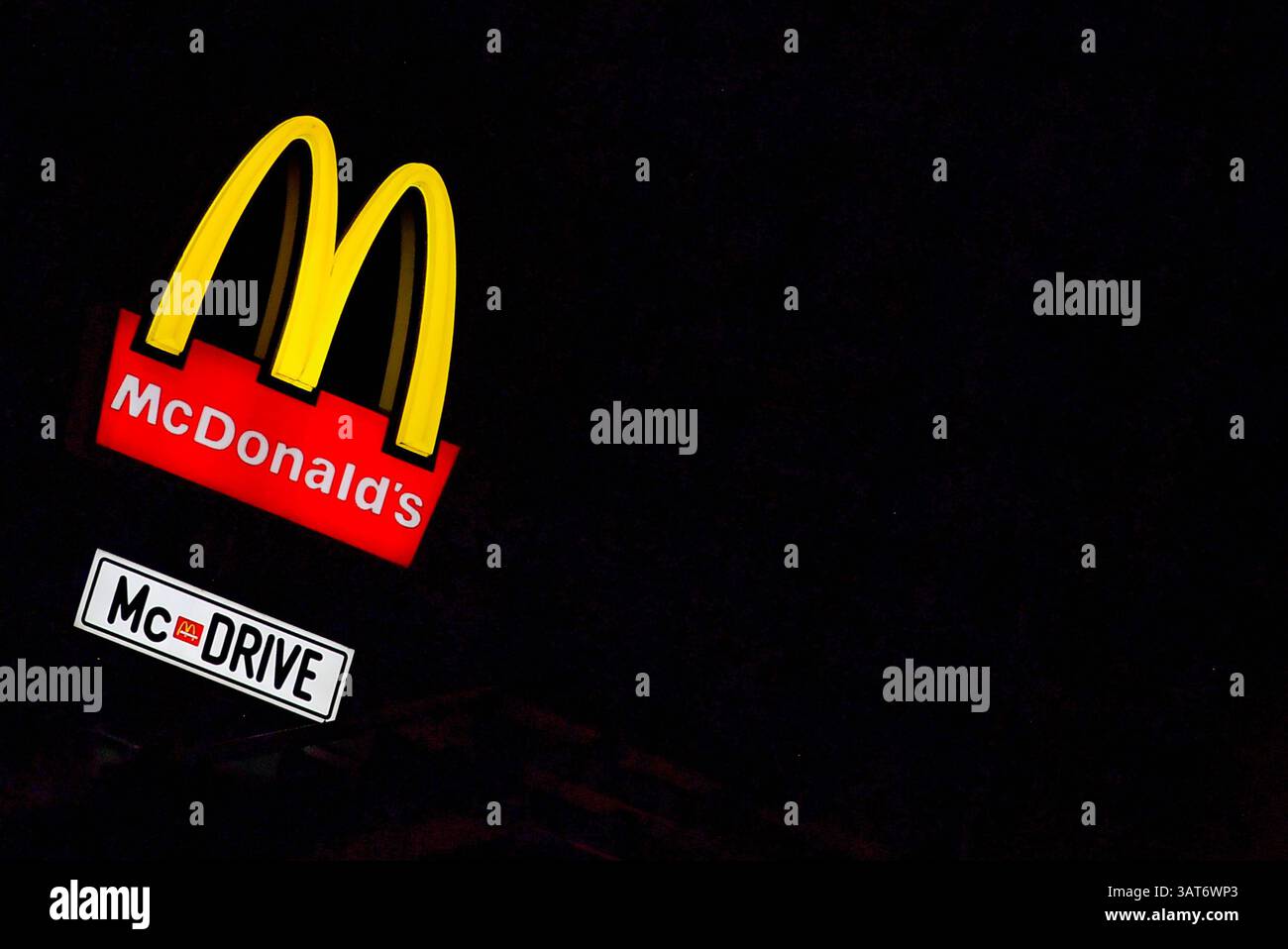 McDonalds 18.04.2025, LINZ, AUT, Themenbild im Bild McDonalds ...