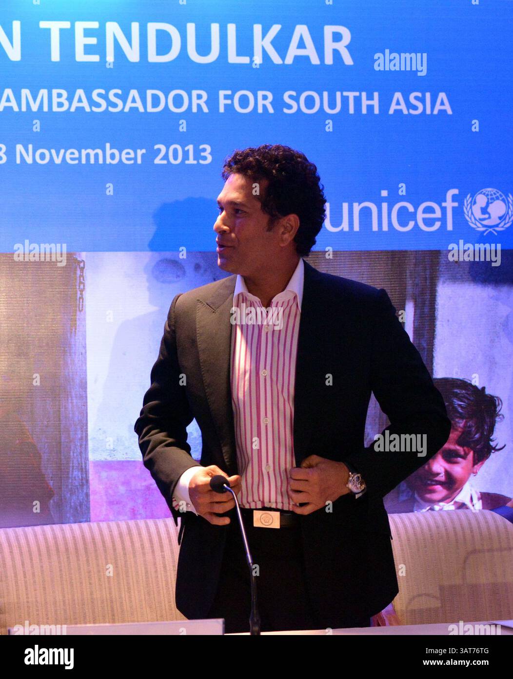 MUMBAI, INDIA â€“ NOVEMBER 28: Indian batting maestro, Sachin Tendulkar ...