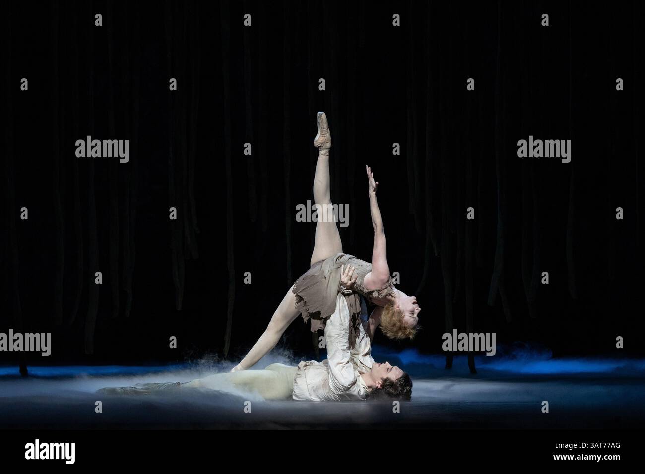 The Royal Ballet, Manon 2024 Stock Photo - Alamy