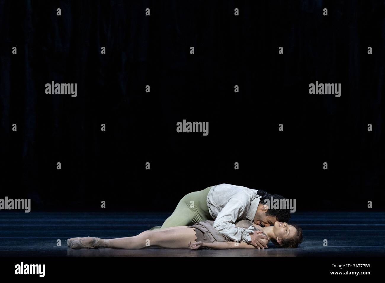 The Royal Ballet, Manon 2024 Stock Photo - Alamy