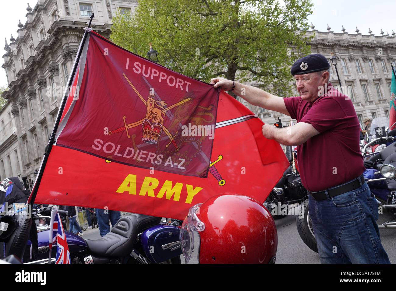 Veterans who served in the British Army during the Northern Ireland ...