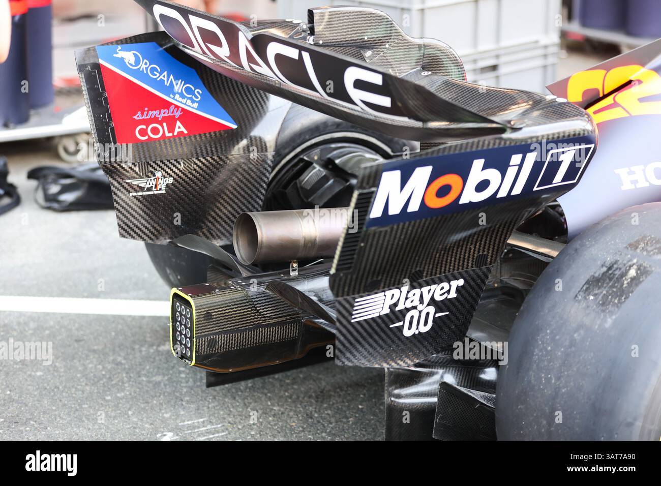 Red Bull Racing RB21, mechanical detail, beam wing, rear wing aileron ...