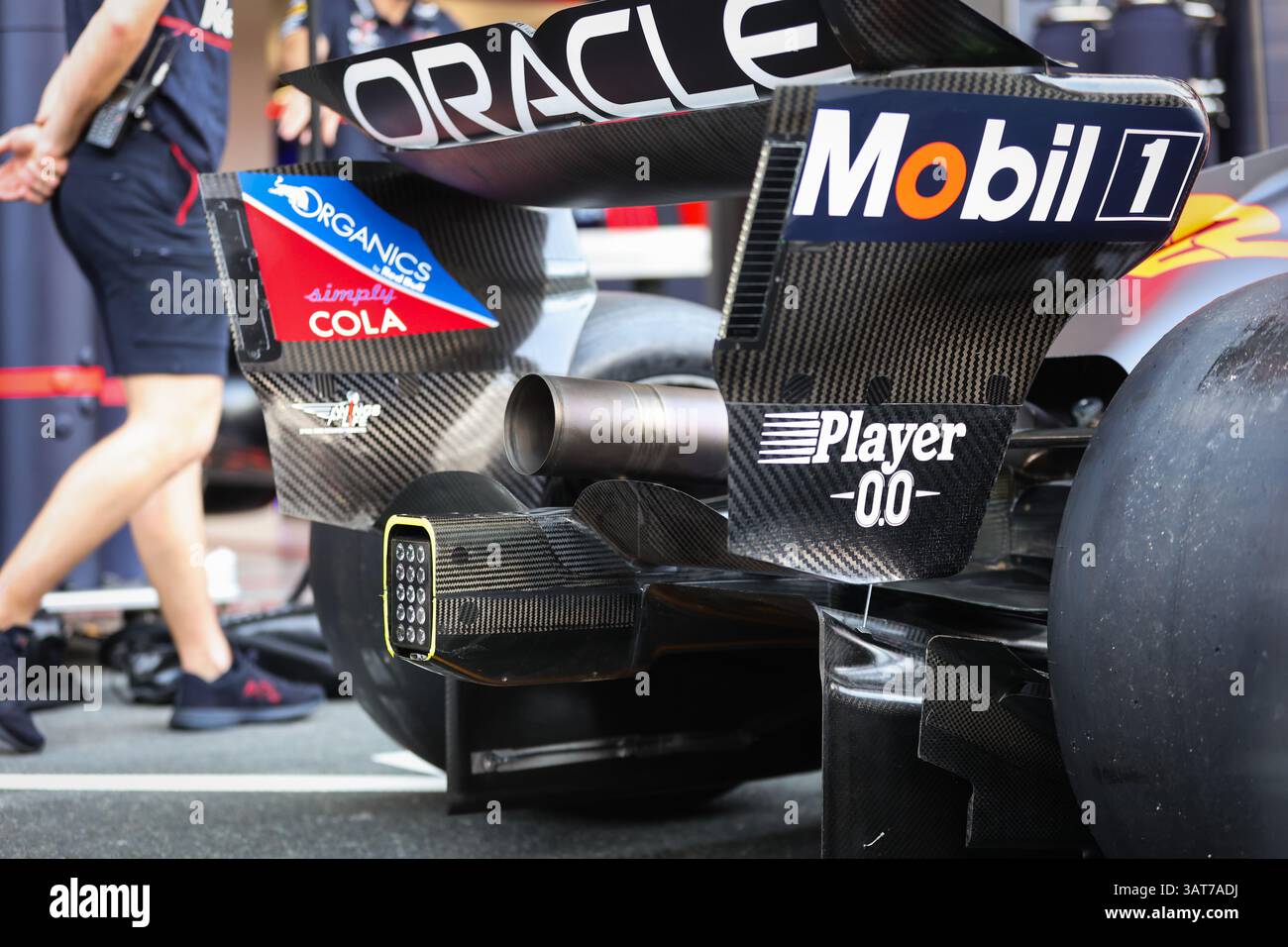 Red Bull Racing RB21, mechanical detail, beam wing, rear wing aileron ...