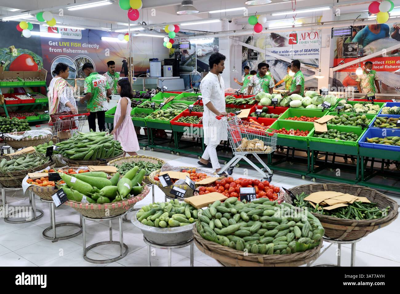 Dhaka, Bangladesh - April 18, 2025: Departmental store in an upscale ...