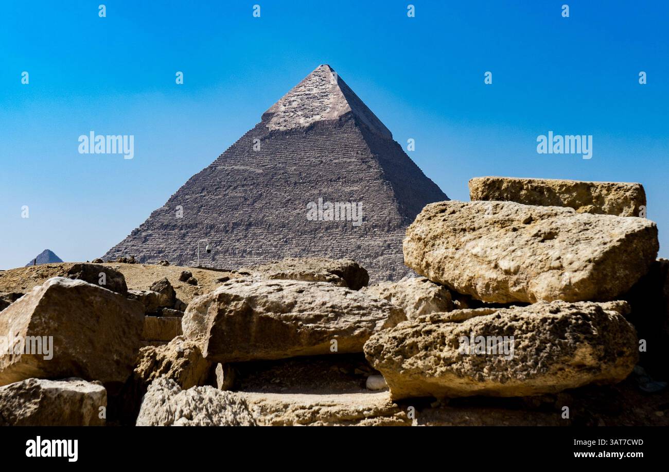 Close up great pyramid giza hi-res stock photography and images - Alamy