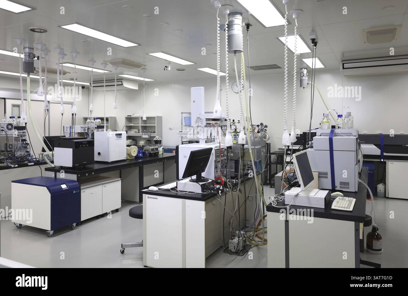 Japanese precision equipment maker Shimadzu Corp. and Tohoku University establish a lab at the ...