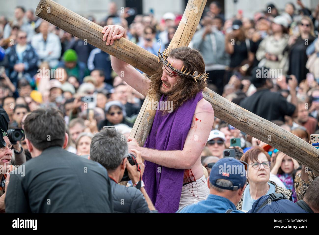 London, UK. 18 April 2025. The crucifixion. Secondary school teacher ...