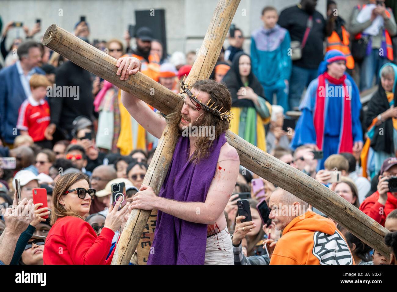 London, UK. 18 April 2025. The crucifixion. Secondary school teacher ...