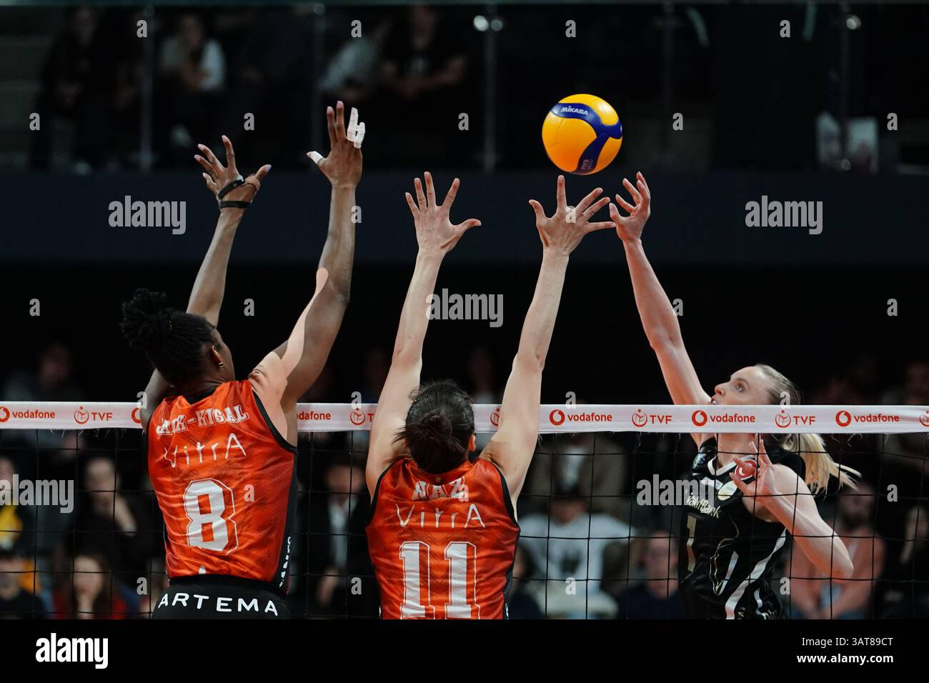 ISTANBUL, TURKIYE - APRIL 12, 2025: Sinead Jack-Kisal and Naz Aydemir ...