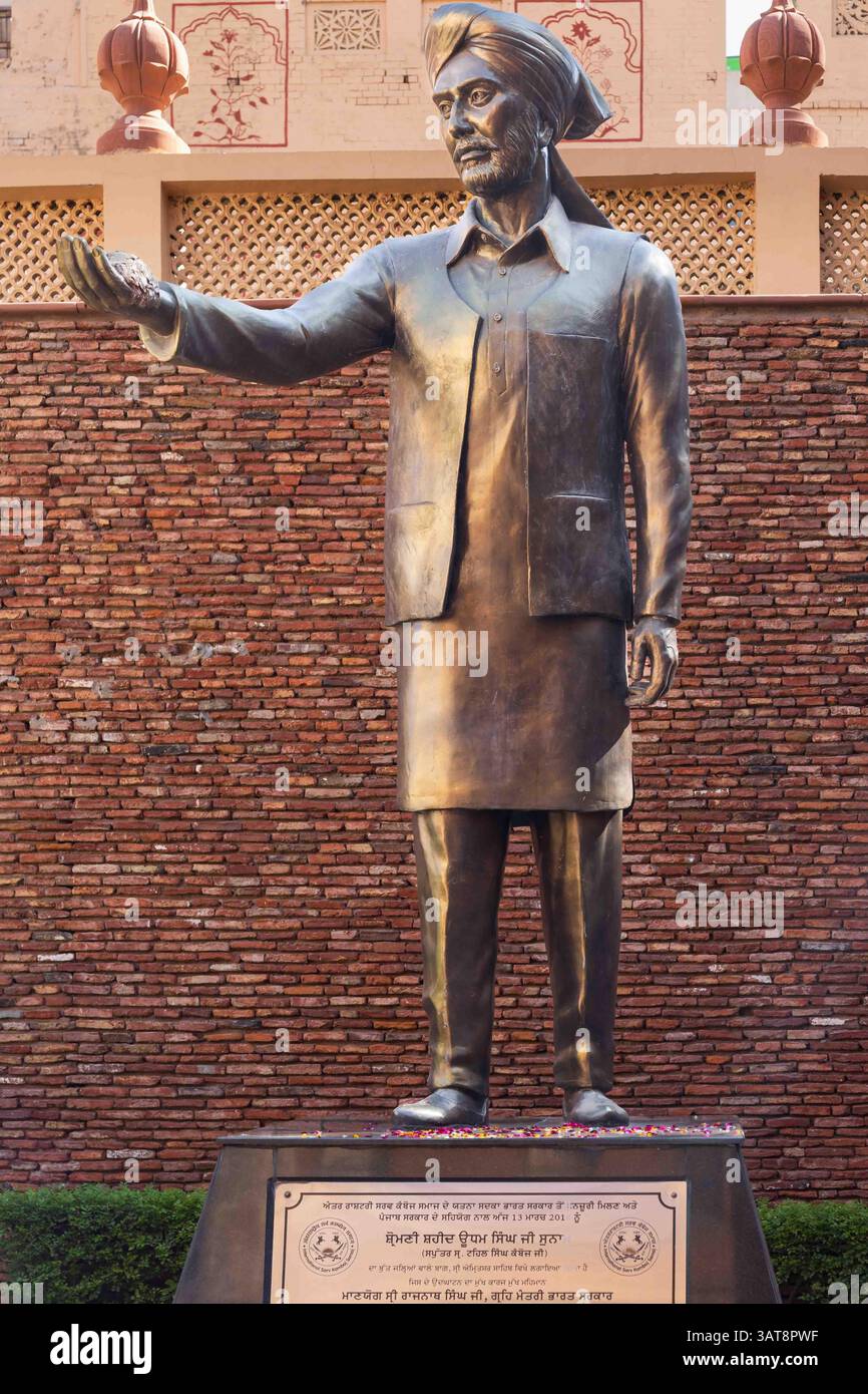 Statue of Udham Singh, the Indian martyr who assasinated Michael O ...