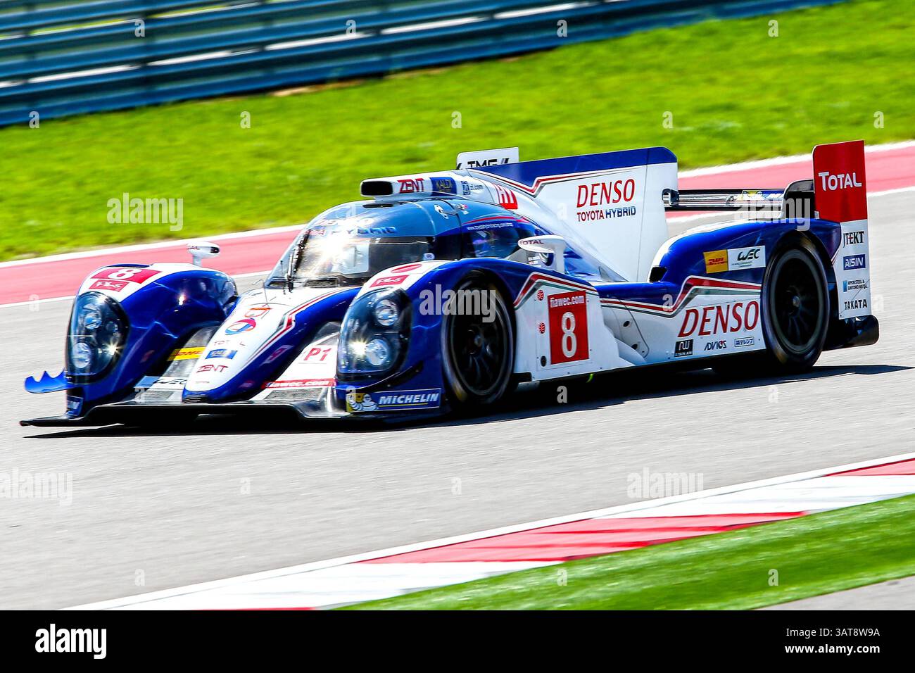 Toyota ts030 le mans hi-res stock photography and images - Alamy