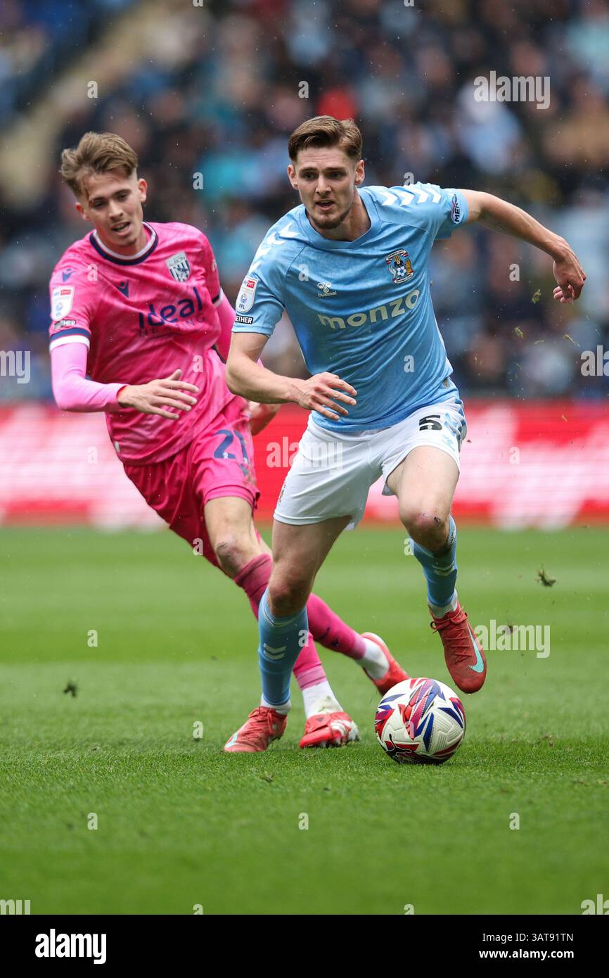 COVENTRY, UK - 18th Apr 2025: Jack Rudoni of Coventry City in action ...