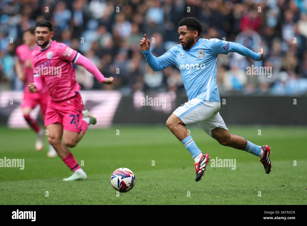 Jay dasilva coventry city hi-res stock photography and images - Alamy