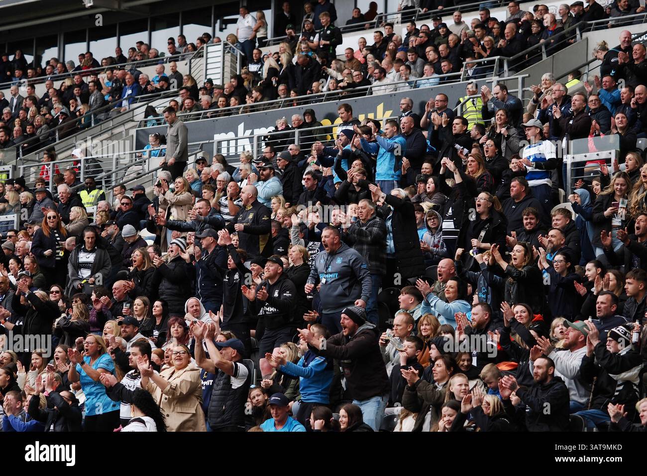 Hull FC fans celebrate a try during the Betfred Super League, Round 8 ...