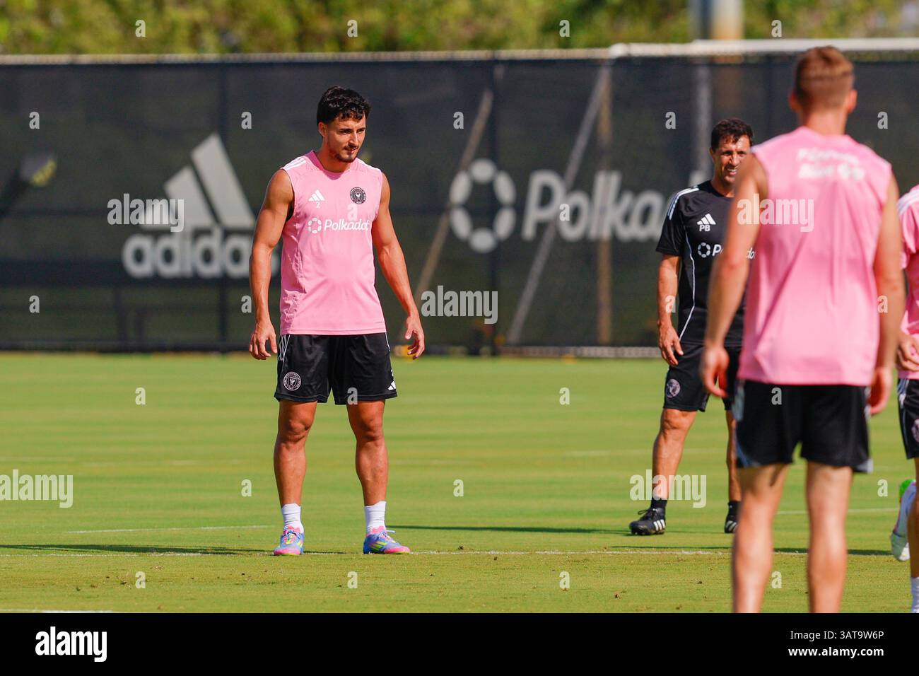 FORT LAUDERDALE, FL - APRIL 18: Gonzalo Lujan #2 of Inter Miami CF ...