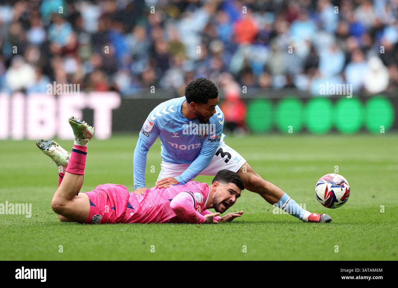 West Bromwich Albion's Alex Mowatt and Coventry City's Jay Dasilva ...