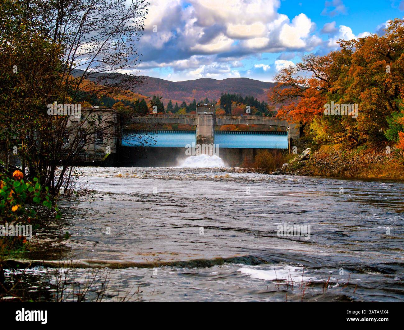 Hydro electric dam on the River Tummel, Pitlochry,Perthshire Stock ...