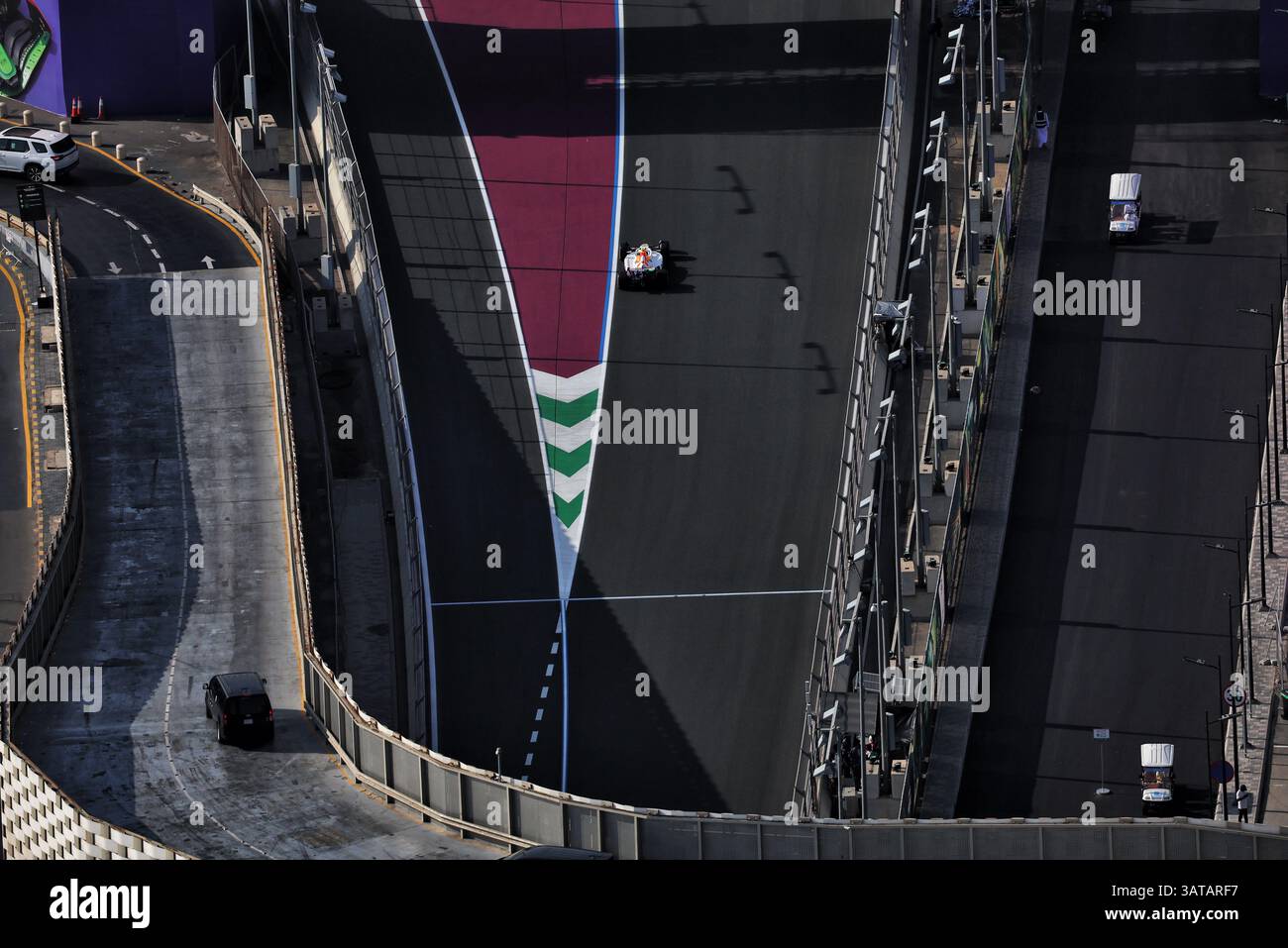 Jeddah, Saudi Arabia. 18th Apr, 2025. Liam Lawson (NZL) Racing Bulls ...