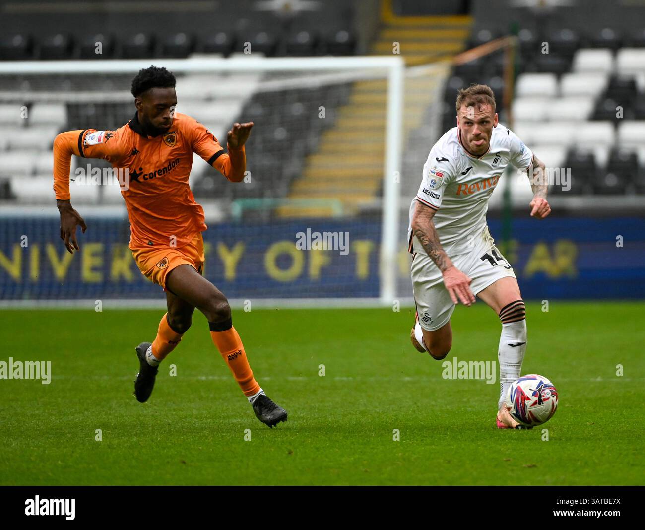 Swansea.com Stadium, Swansea, UK. 18th Apr, 2025. EFL Championship ...
