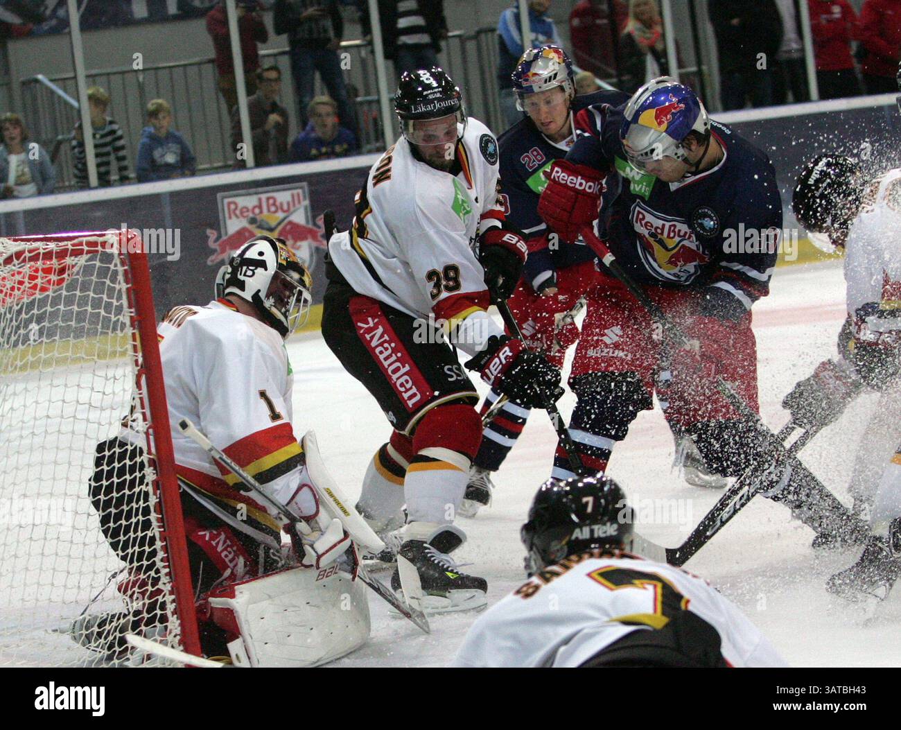 Robin jonsson hi-res stock photography and images - Alamy