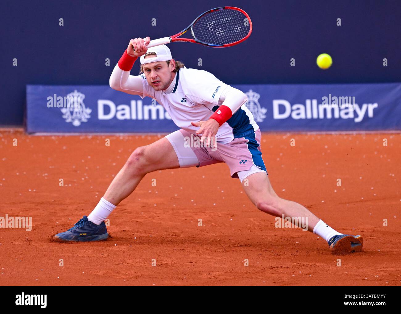 Munich, Germany. 18th Apr, 2025. Tennis: ATP Tour - Munich, Singles, Men, Quarterfinals ...