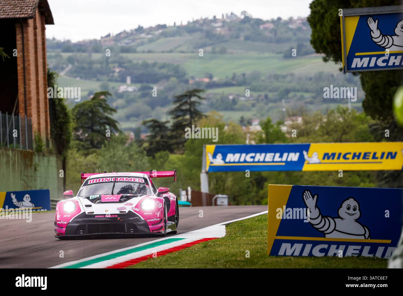 Imola, Italie. 18th Apr, 2025. 85 FREY Rahel (swi), GATTING Michelle ...