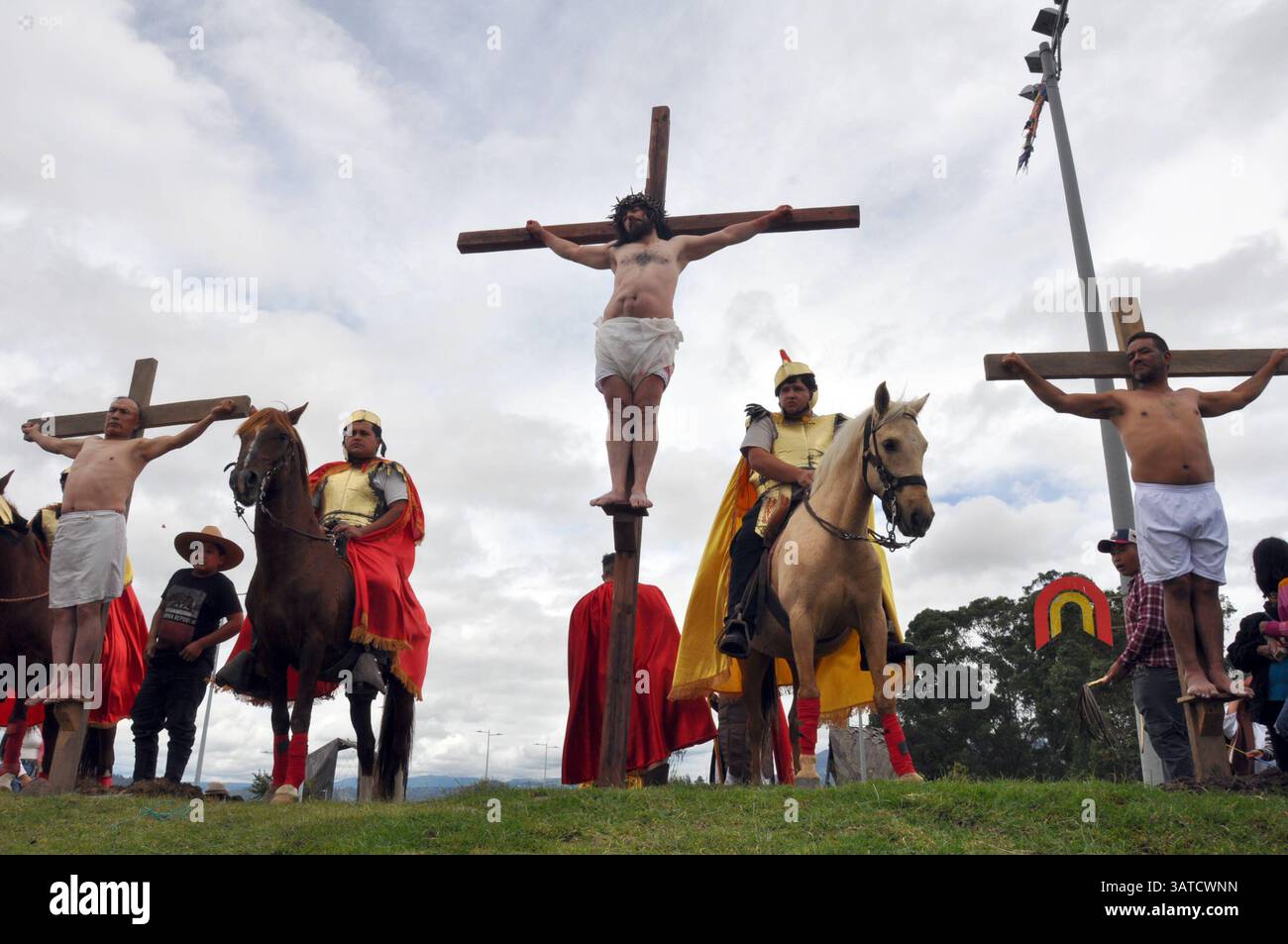 CUENCA VIACRUSIS SEMANA SANTA Cuenca,Ecuador April 18, 2025 Holy Week ...