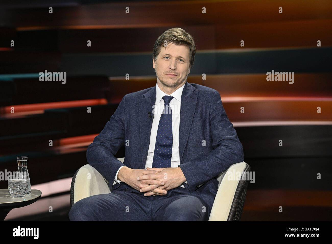 Moritz Schularick Ökonom 04/25 her Moritz Schularick am 15. April 2025 in Markus Lanz , ZDF TV ...