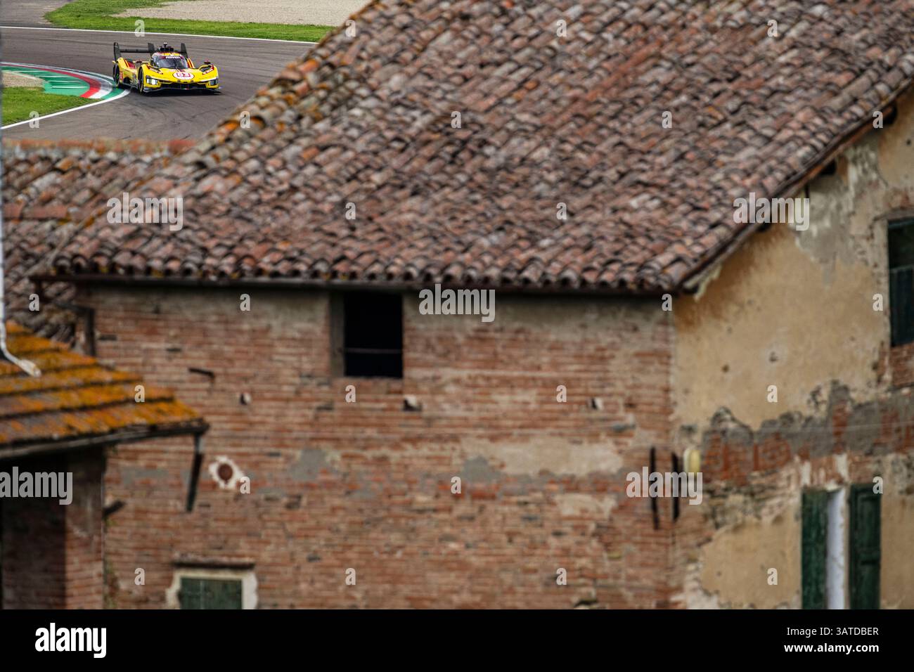 Imola, Italie. 18th Apr, 2025. 83 HANSON Phil (gbr), KUBICA Robert (pol ...
