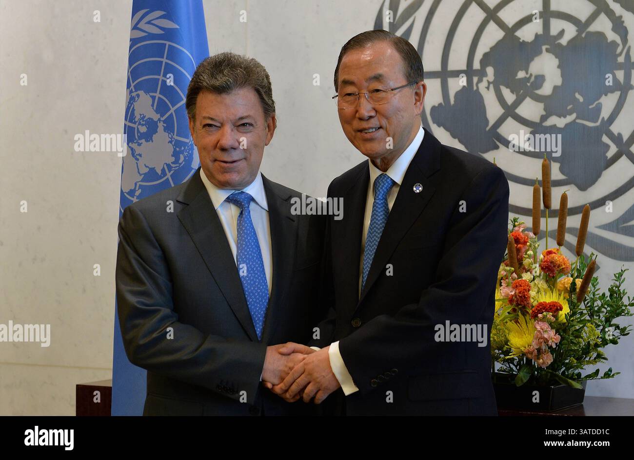 Edificio de la onu hi-res stock photography and images - Alamy