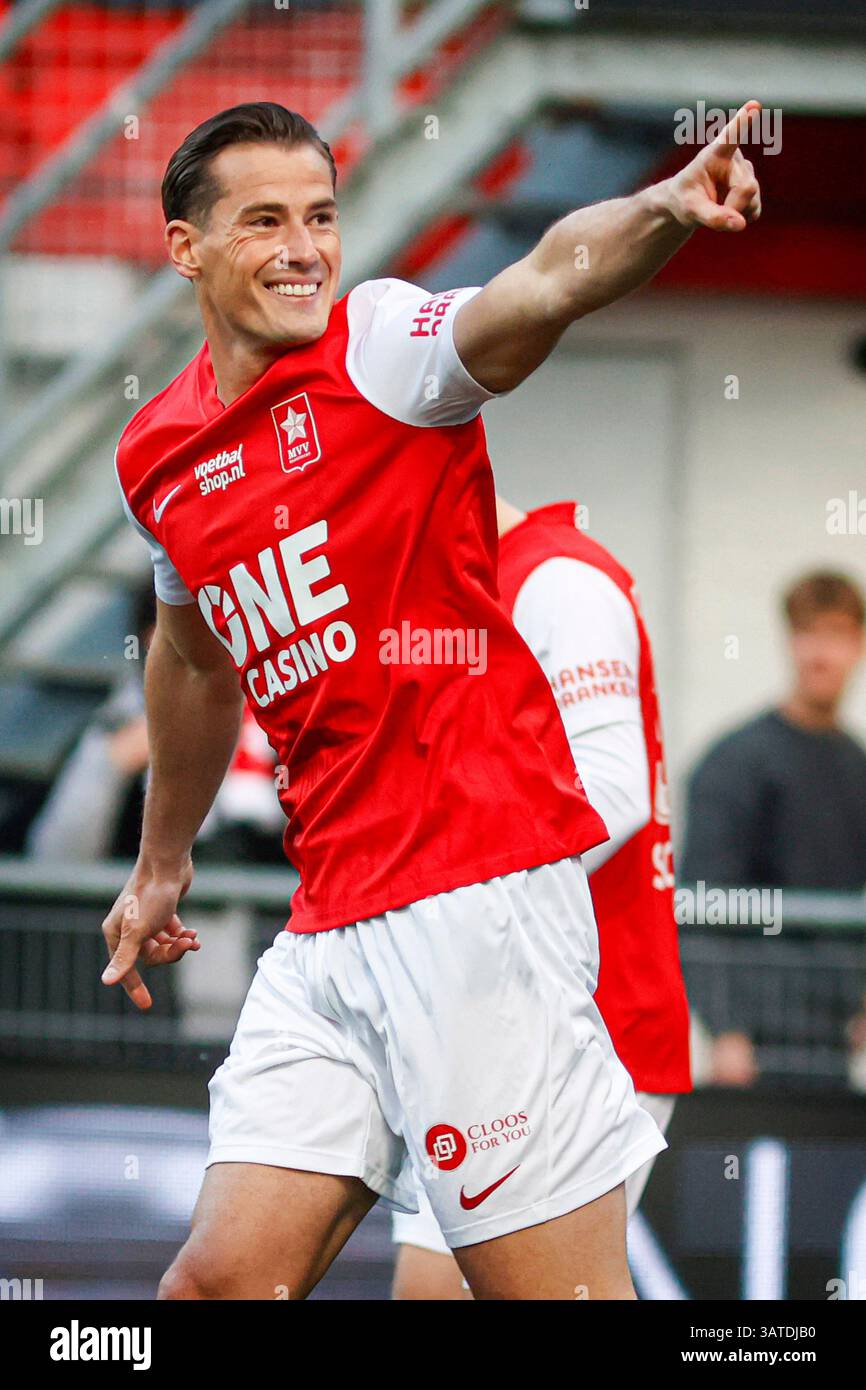 MAASTRICHT , NETHERLANDS - APRIL 18: Sven Braken of MVV Maastricht ...