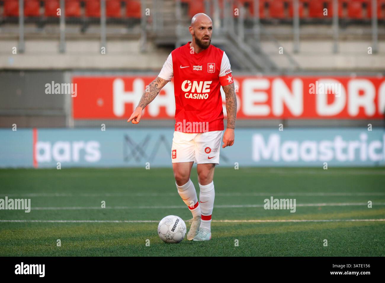 MAASTRICHT, NETHERLANDS - APRIL 18: Bryan Smeets of MVV Maastricht ...