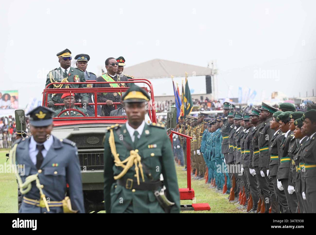 (250418) -- GOKWE (ZIMBABWE), April 18, 2025 (Xinhua) -- Zimbabwean ...