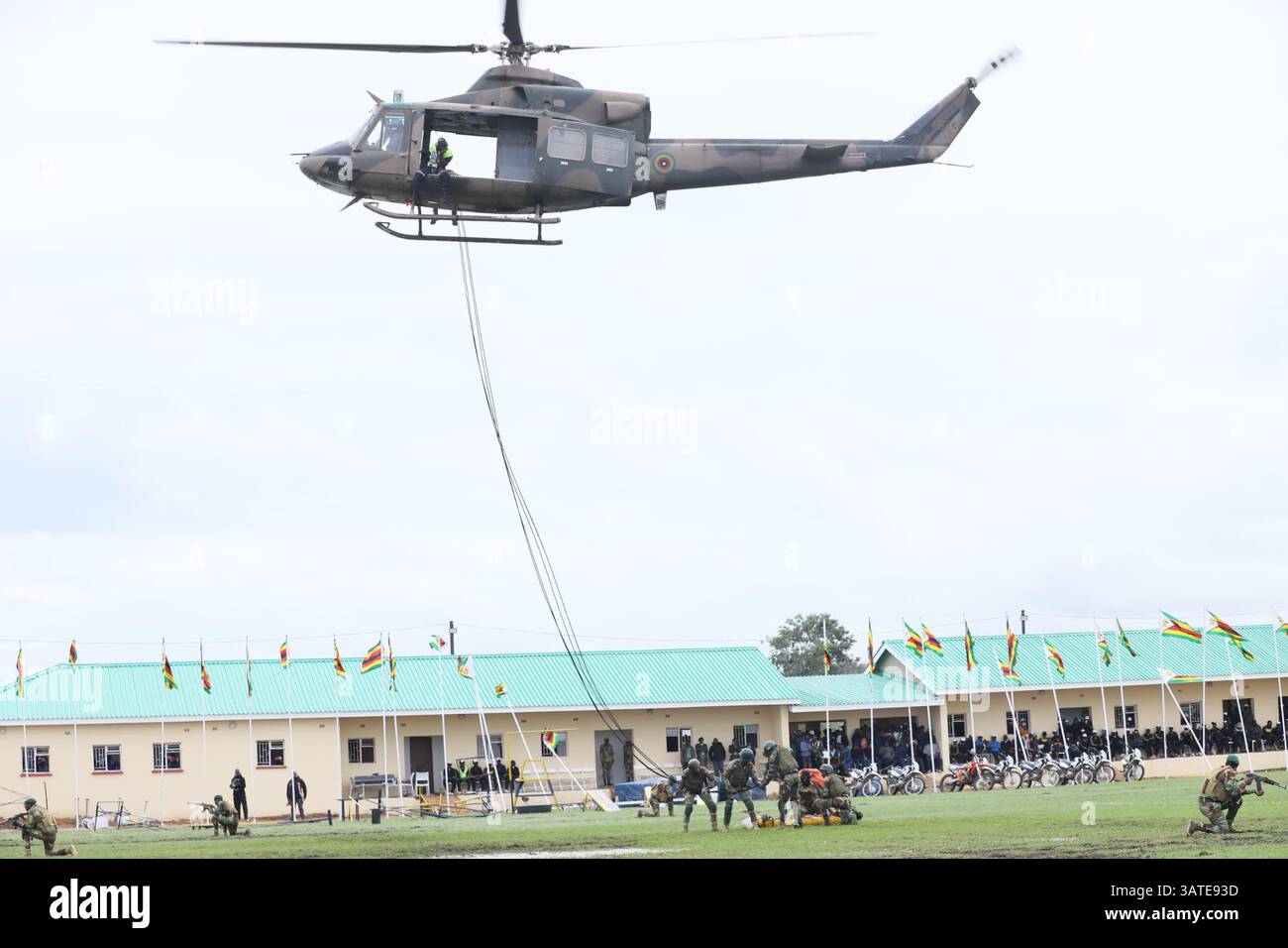 (250418) -- GOKWE (ZIMBABWE), April 18, 2025 (Xinhua) -- Zimbabwean ...