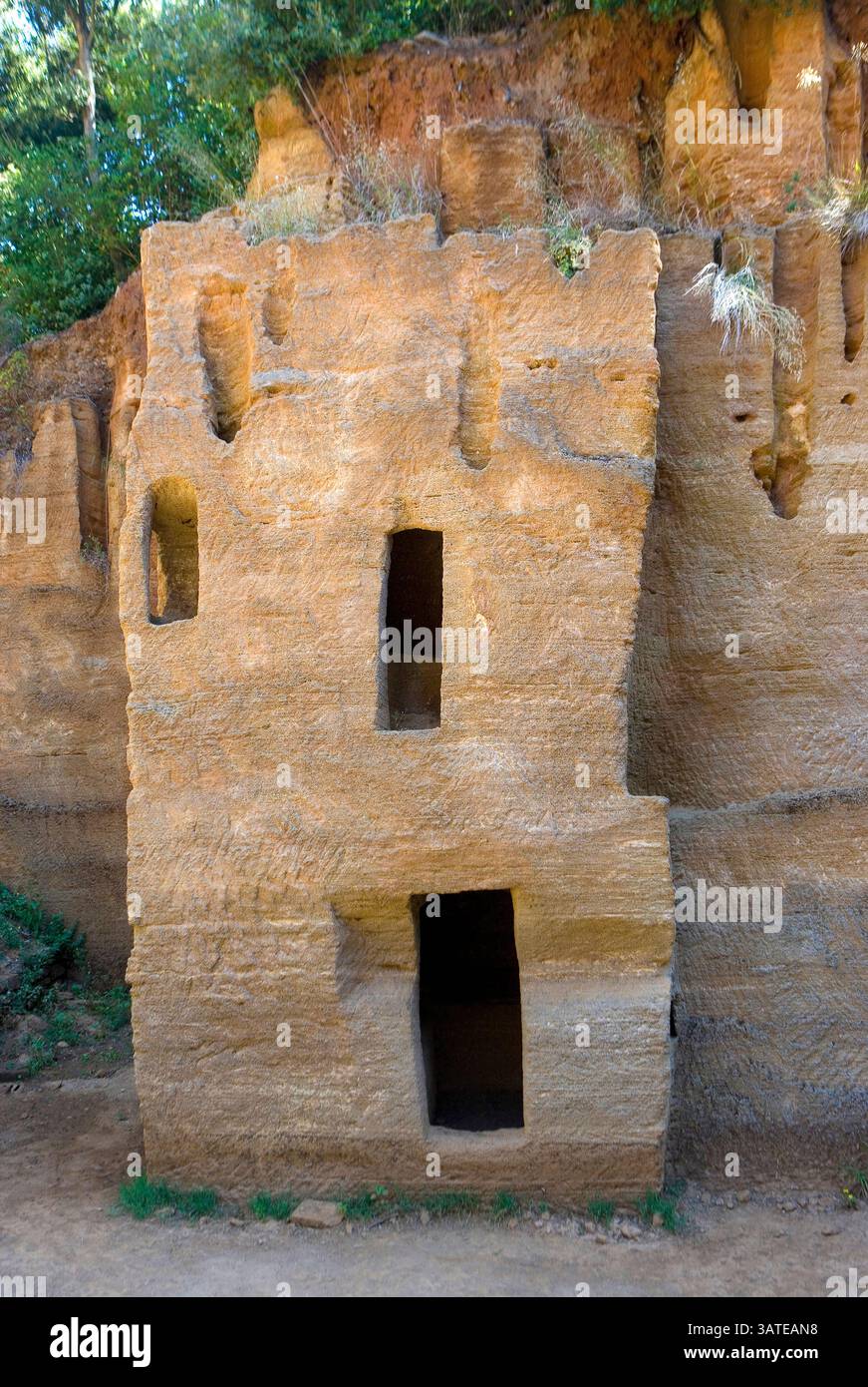 Populonia necropoli hi-res stock photography and images - Alamy