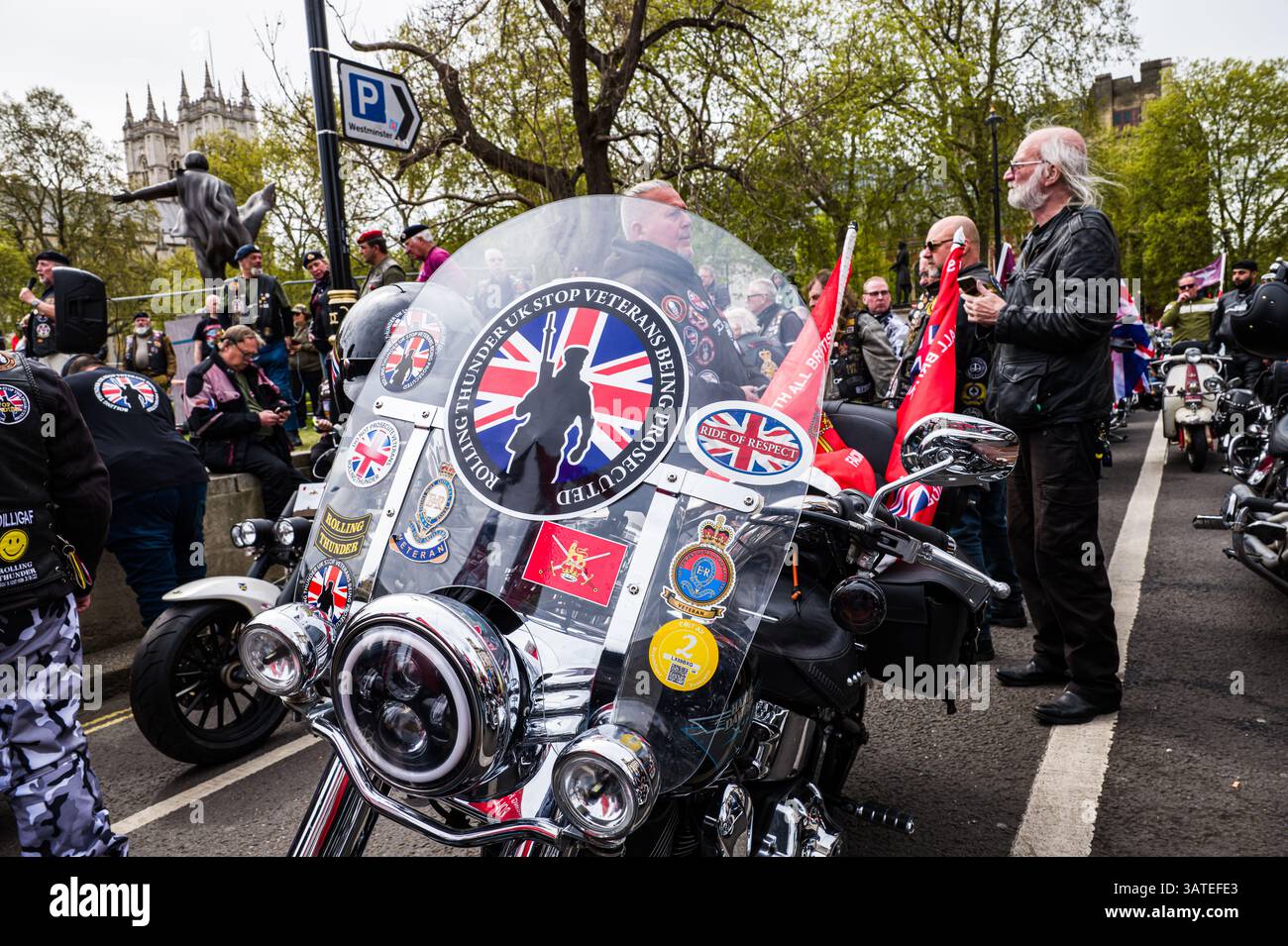 London, UK. 18th Apr, 2025. support our Veterans ,protest Credit: janos ...
