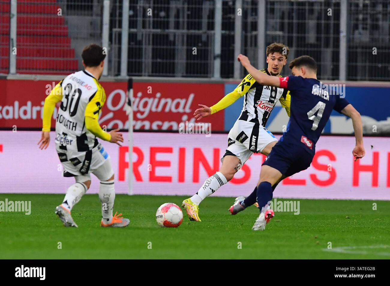ABD0090 20250418 - LINZ - ÖSTERREICH: v.l. Sascha Horvath (LASK Linz ...