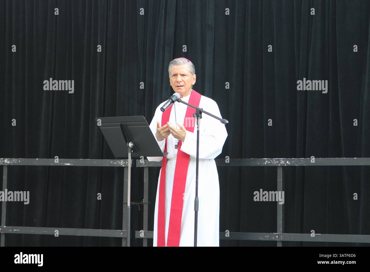 San Antonio, USA. 18th Apr, 2025. San Antonio's Archbishop Gustavo ...