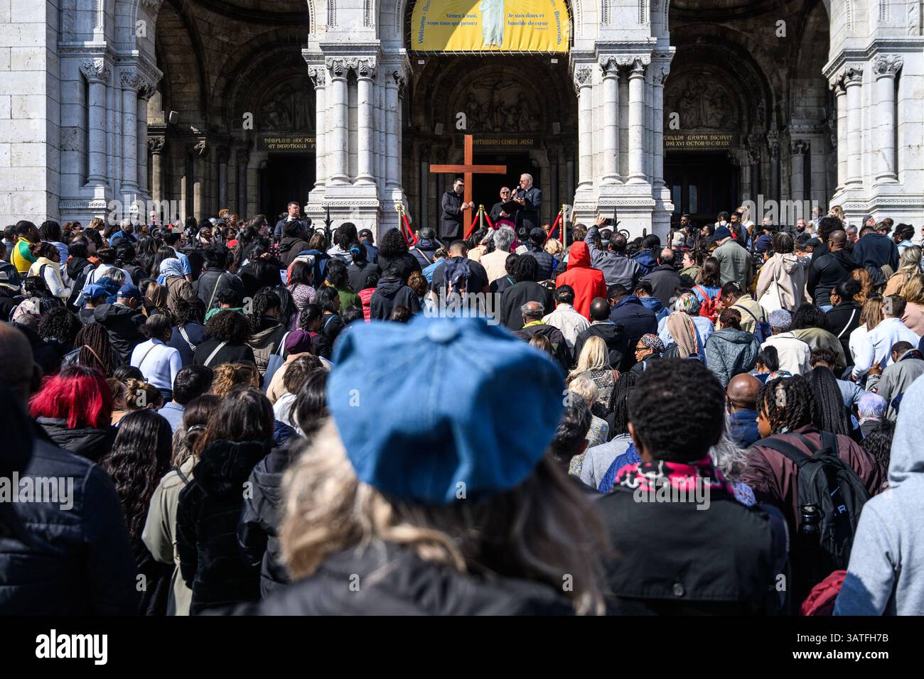 Paris, France. 18th Apr, 2025. Way of the Cross of the Archbishop of ...