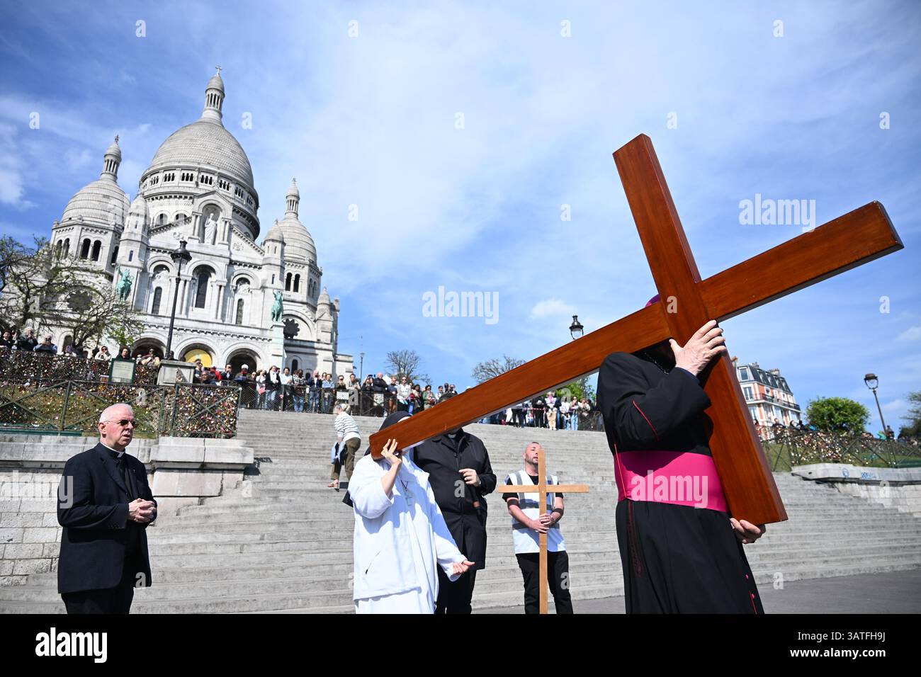 Paris, France. 18th Apr, 2025. Way of the Cross of the Archbishop of ...