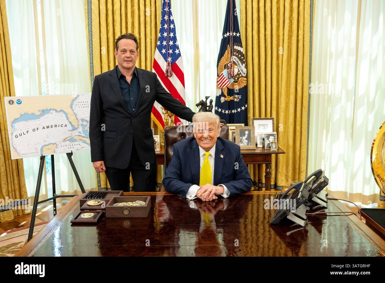 Actor Vince Vaughn and family visit President Donald Trump in the Oval ...