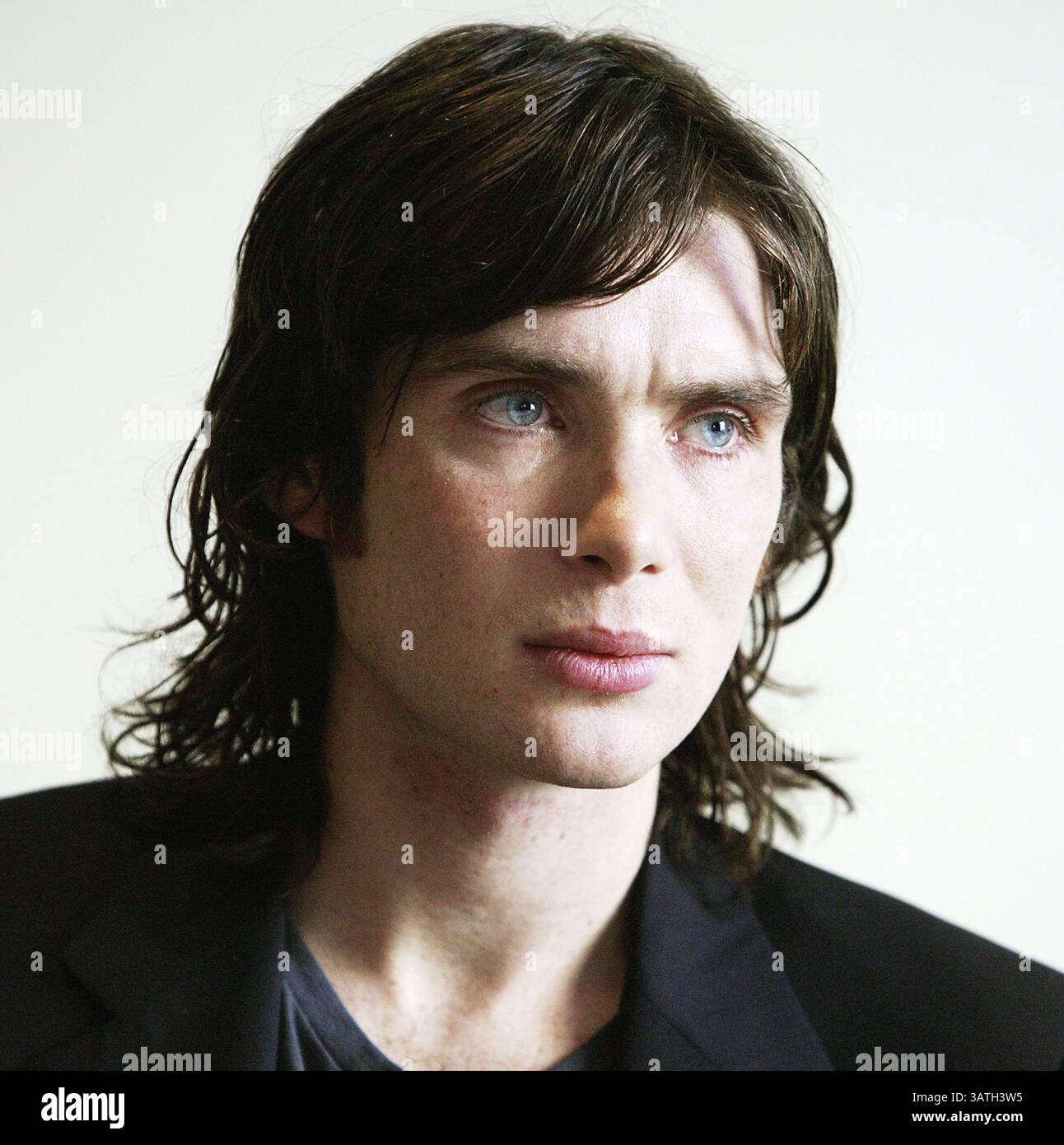 November 12, 2005 - U.S. - Cillian Murphy promoting the film ...