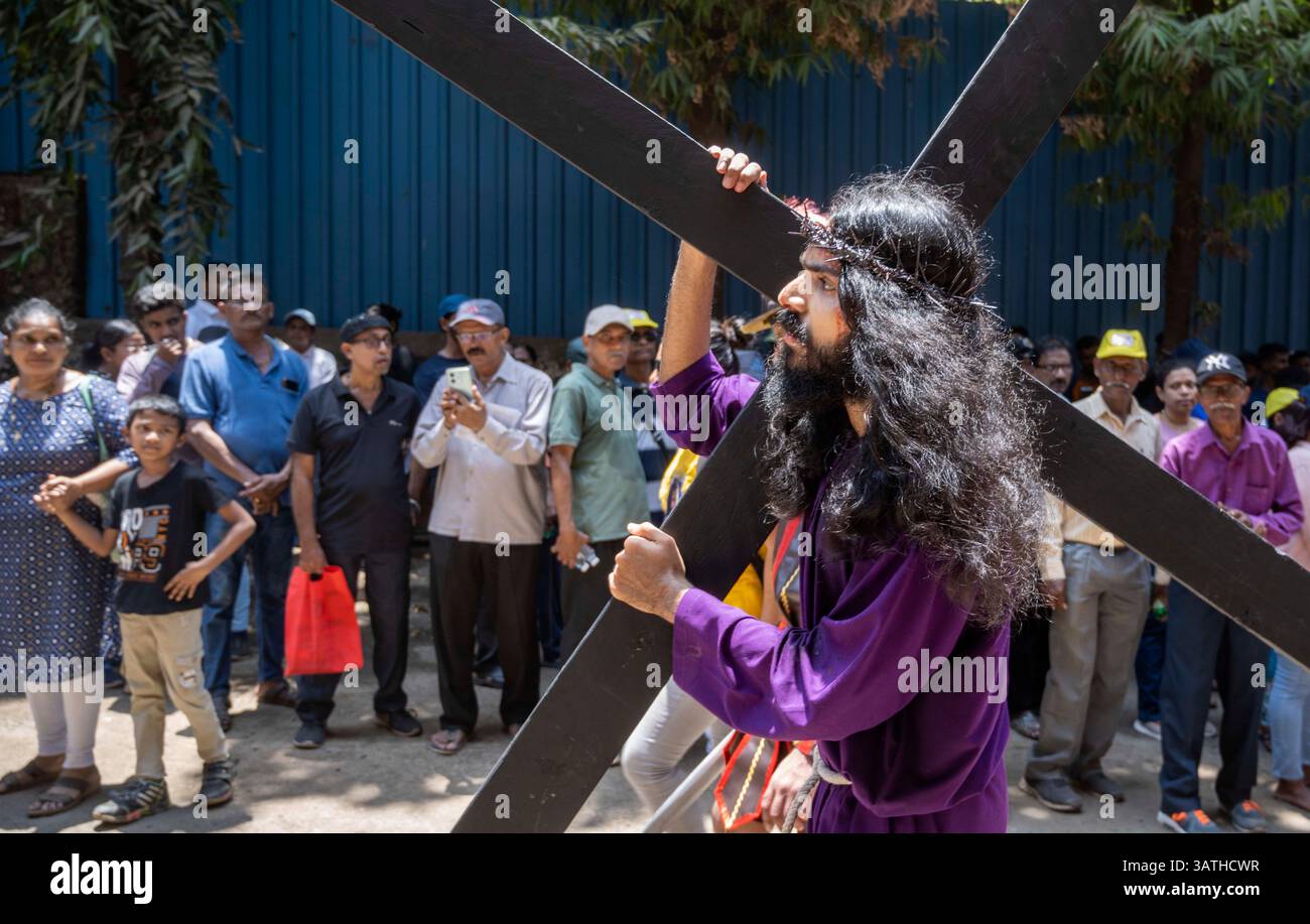 MUMBAI, INDIA - APRIL 18: People reenact the crucifixion of Jesus ...
