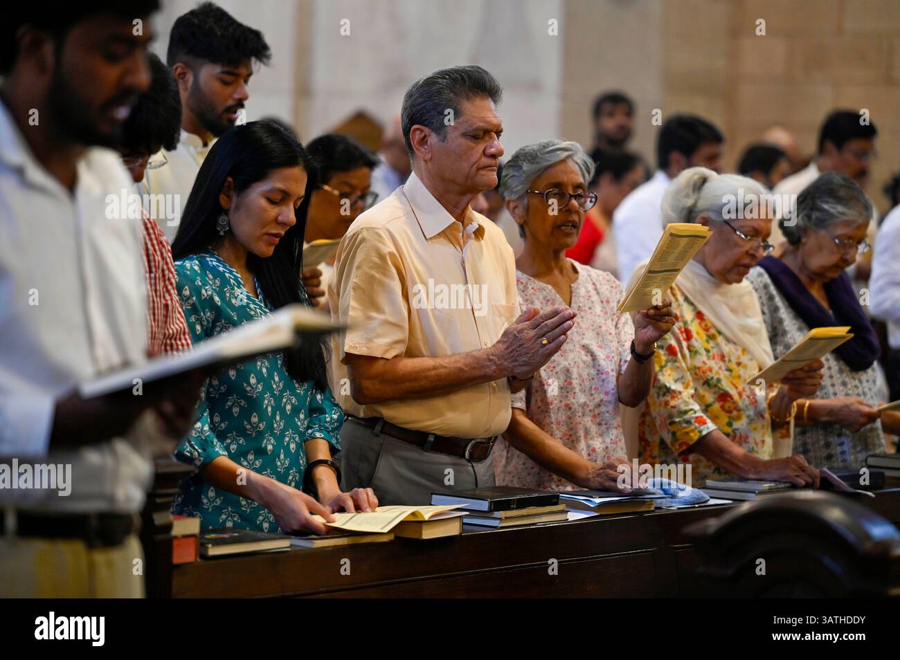 NEW DELHI, INDIA - APRIL 18: Christians offer prayer in Cathedral ...