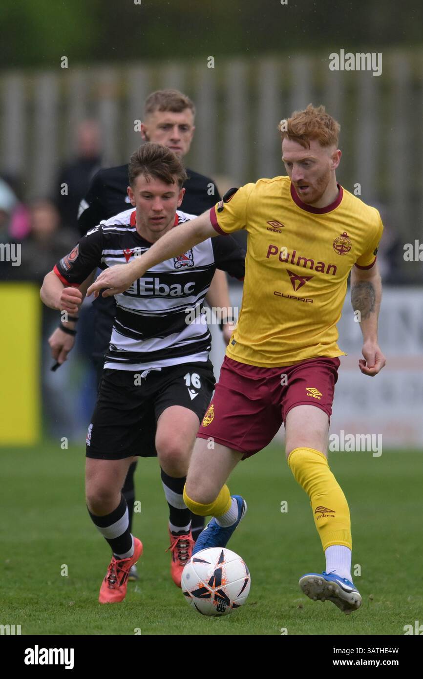 South Shields David Carson and Darlington Will McGowan during the ...