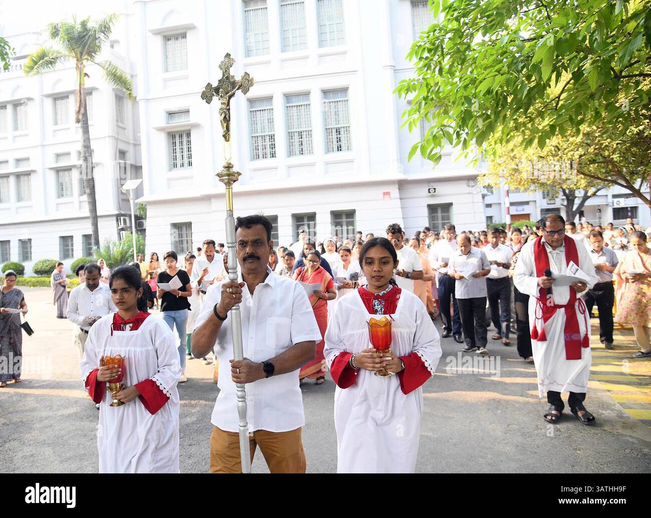Patna, India. 18th Apr, 2025. PATNA, INDIA - APRIL 18: Christians ...